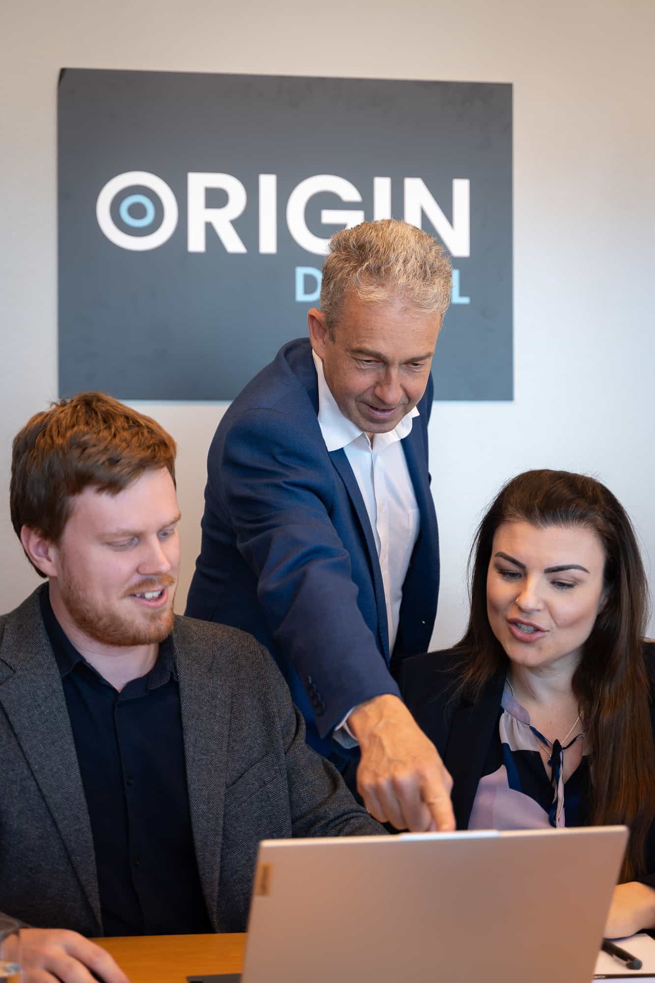 Legacy System Modernisation - Migrate Legacy to New System